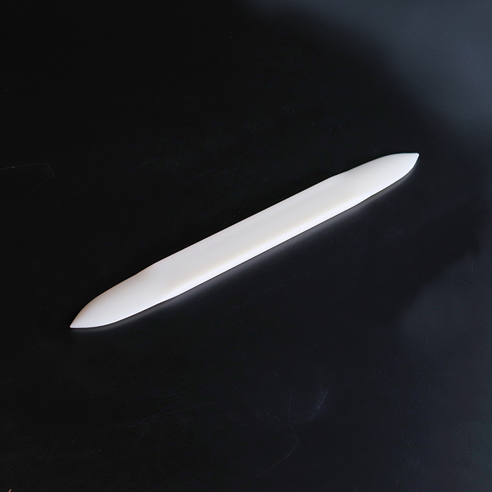 押さえヘラ （樹脂製） 壁紙施工時のコーナー部分の仕上げに | DIYショップRESTA